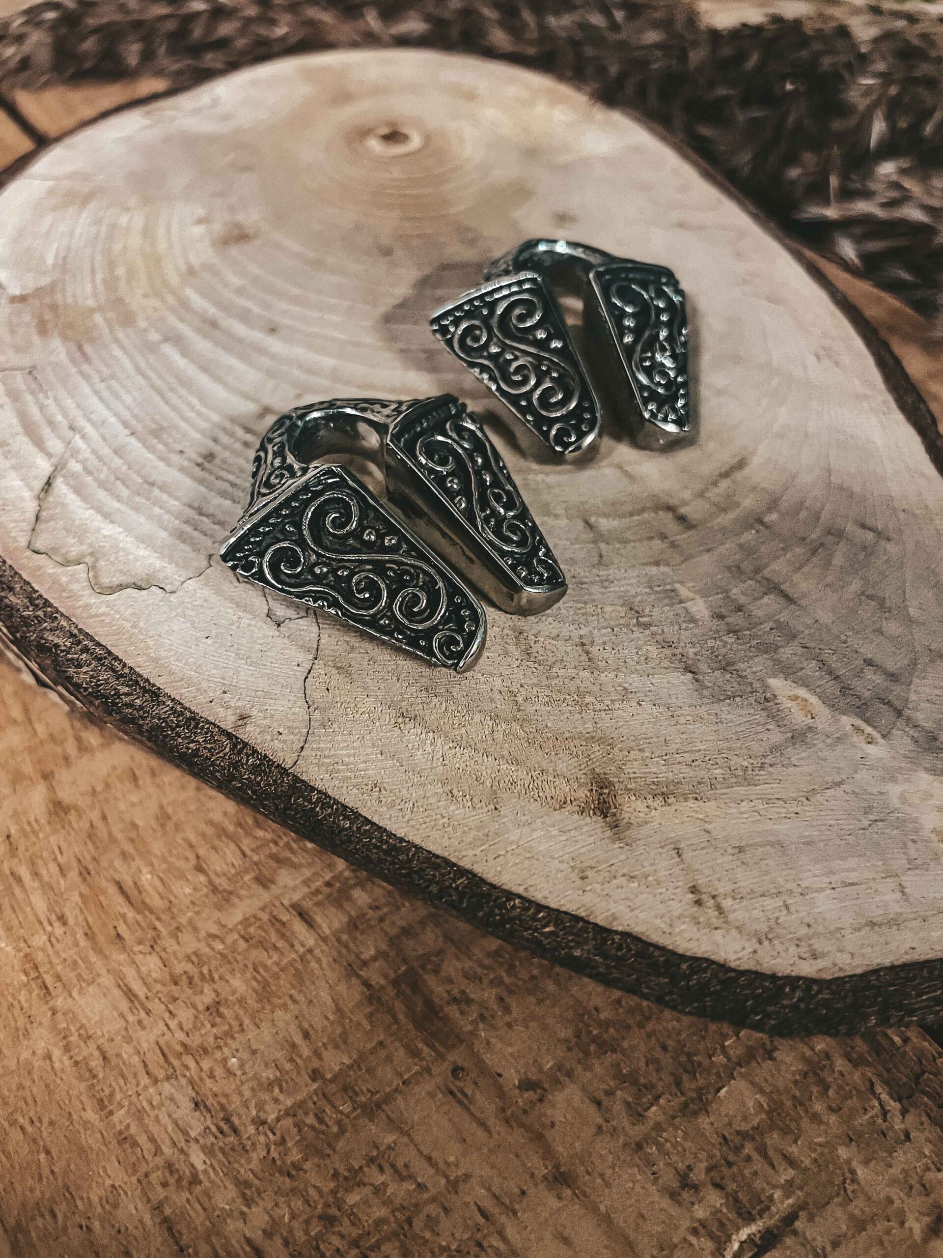 Kama ear weights alpaca silver - CrafterElena